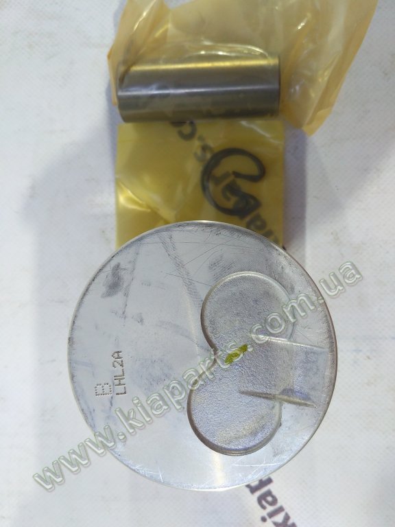 Купить Поршень 1 та 3 циліндра (STD-B) - 2341042610 - H-1 2006~2.5TD ...