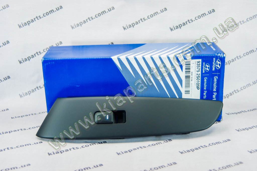 Придбати Выключатель стеклоподъёмника передней правой двери в сборе с ...